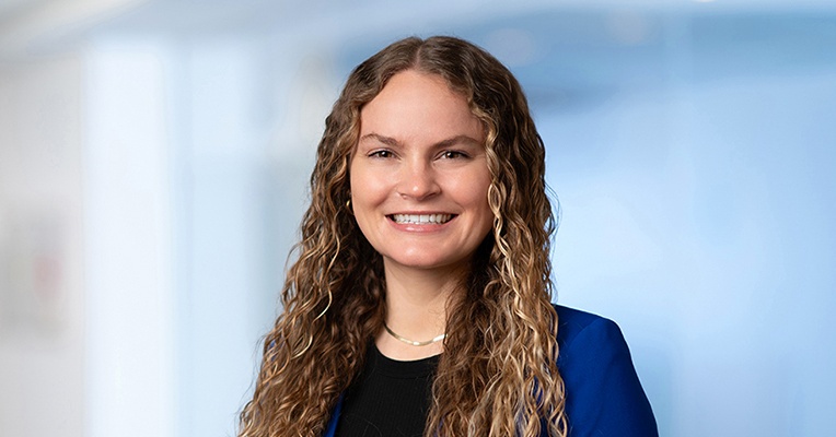 Julie Jones | Dechert LLP